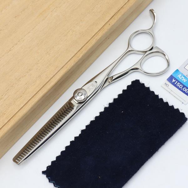 【美品】武芸社 AZW30 ダブルセニング 武芸 シザー■商品情報・ヘネシー型オフセットハンドル・6インチ・セニング両櫛30目U溝/フラット・スキ率約20%（研磨業者にて確認したものです）・54.3グラム■商品状態【A】大きなダメージもなく...