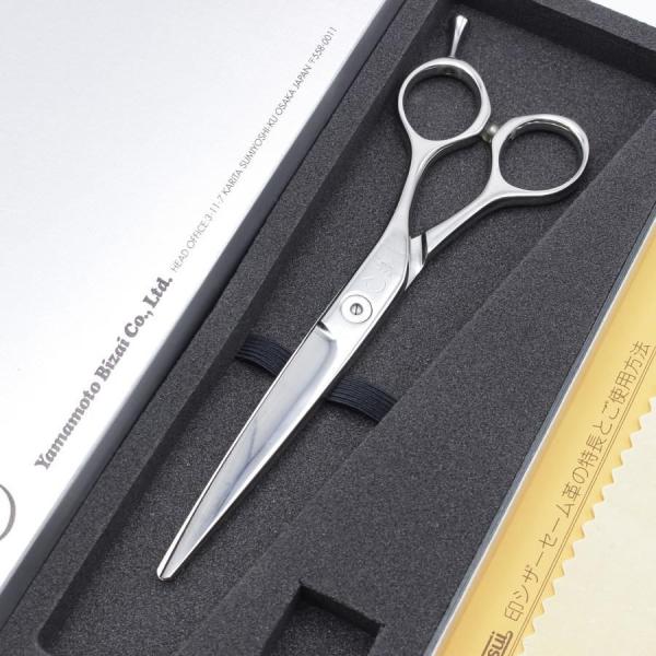 【【新品】】山本美材 EZY ED60r■商品情報・ハマグリ刃・メガネハンドル・ 6インチ・53.9グラム■商品状態・商品ランク【N】・未使用の商品です。