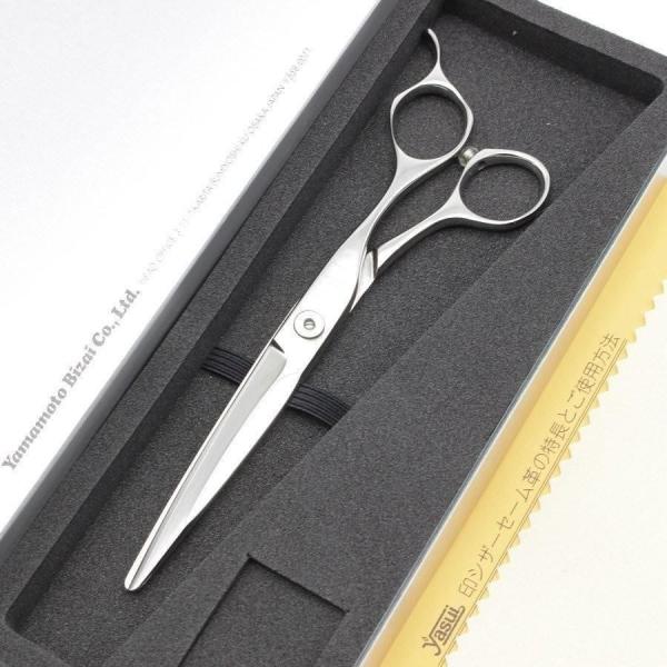 【新品】山本美材 EZY EB60r カットシザー■商品情報・両剣刃・ヘネシー型オフセットハンドル・6インチ・47.3グラム■商品状態・商品ランク【N】・未使用の商品です。