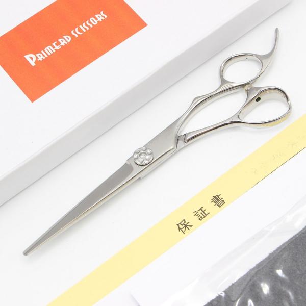 【新品】プリマード Parallel P60 ダマスカス カットシザー パラレル■商品情報・ハマグリ刃・3Dハンドル・6インチ・鋼材：ダマスカス鋼■特徴刃は鋭いのにとても優しい切れ方。太い毛束でもストレスなくカットする事が出来ます。また切っ...