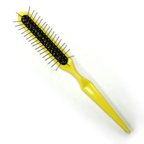 とかしやすい、コームタイプのブラシ。クッション付きでウィッグをいたわり、金属製の歯が静電気防止に役立ちます！静電気に弱いデリケートなウィッグのお手入れに。