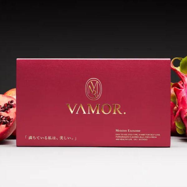 ザクロ味 世界初！植物由来エクソソーム配合のゼリー粘膜ケア発想で誕生した「美味しいエクソソーム」ゼリー。スキンケアでは叶わないセルフケアのために、こだわりの厳選成分を配合し、毎日楽しく続けられる想いを随所に散りばめました。＜世界初！植物由来...