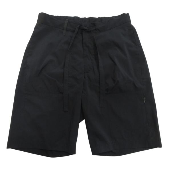 【商品名】ATTACHMENT アタッチメント ストレッチ タフタ ショート パンツ ハーフ ショーツ 1 黒 ブラック【ブランド】ATTACHMENT アタッチメント【対象】メンズ【ランク】SA ※若干の使用感はあるが、全体的に状態の良い...