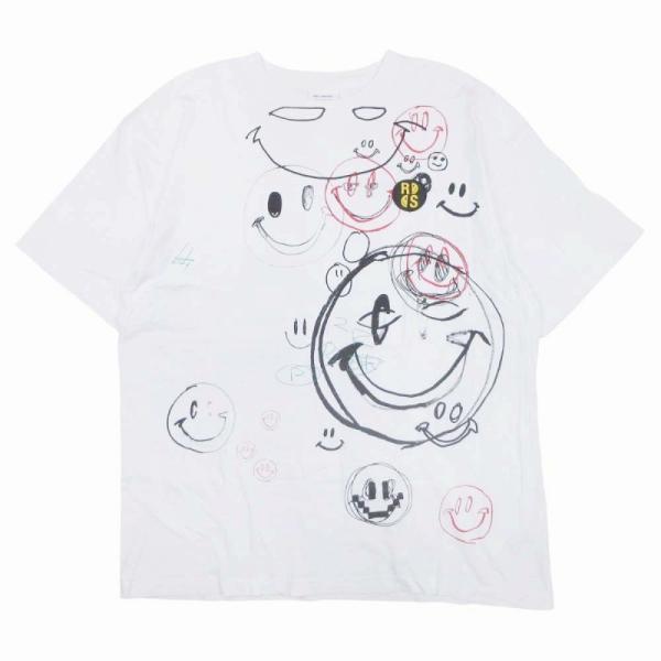 【商品名】RAF SIMONS ラフシモンズ 22aw SMILEY スマイリー50周年 プリント Tシャツ カットソー トップス M 白【ブランド】RAF SIMONS ラフシモンズ【対象】メンズ【ランク】SA ※若干の使用感はあるが、全...