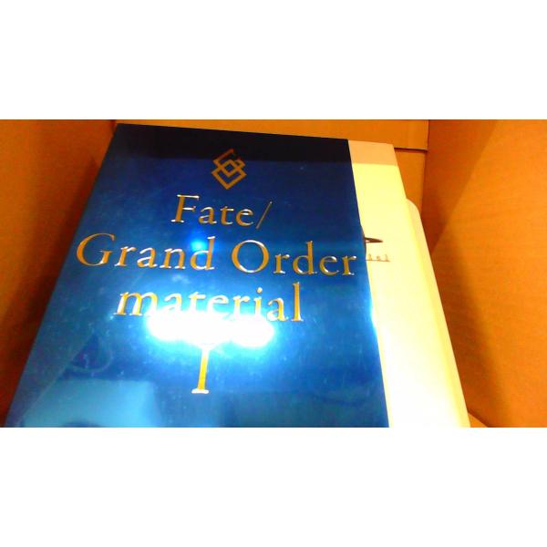 Fate Grand Order materialI■商品の状態【付属品】 問題なし。【カバー】 多少のキズ・ヨゴレあり。【本体】 多少のキズ・ヨゴレあり。■ご注文通知から３営業日以内に発送。■水ヌレ、ヨゴレ、キズ防止の為、耐水ビニール封筒...