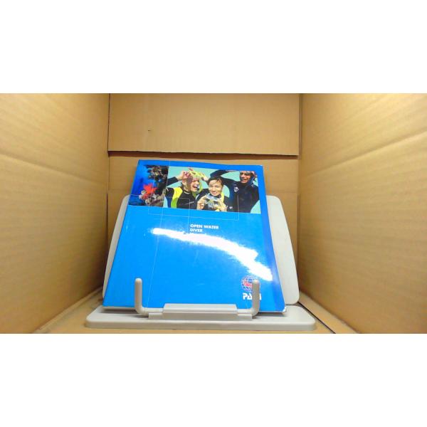 OPEN WATER DIVER Manual PADI オープン・ウォーター・ダイバー・マニュアル■商品の状態【付属品】 問題なし。【カバー】 カバーなし。【本体】 一部ページに折れあり。 多少のキズ・ヨゴレあり。■ご注文通知から３営業日...