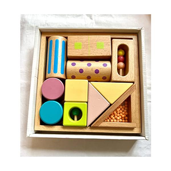 -/-/ED1030・パッケージ個数:1・本体サイズ:幅21cm×高さ5cm×奥行21cm・対象年齢:1歳から・全てのつみきが音入り・素材: 木材