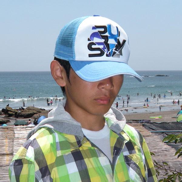 RUSTY1953年California San DiegoにRusty Preisendorferは生まれました。 14歳からサーフィンをはじめてから早くにサーフボード作りに興味を示し、16 歳からシェイプを始め Surf Brand と...