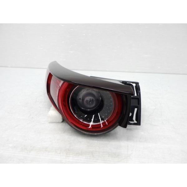 商品T85962△ マツダ CX-30 DMFP/DMEP/DM8P 左テールランプ MAZDA CX30 RDM924-03 B純正（中古品）・令和1年10月〜全年式・左LEDテールランプ・シグネチャーLEDランプ付きタイプ参考部品情報：...