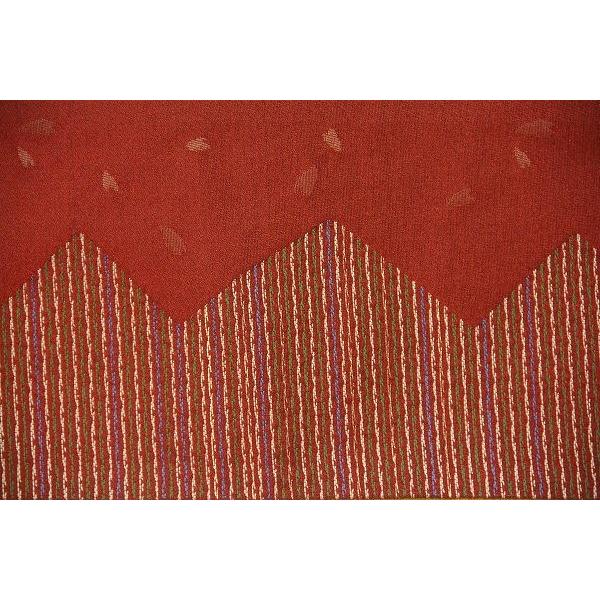 赤色地　朱色　小花　ステッチ　山型文　ジグザグ