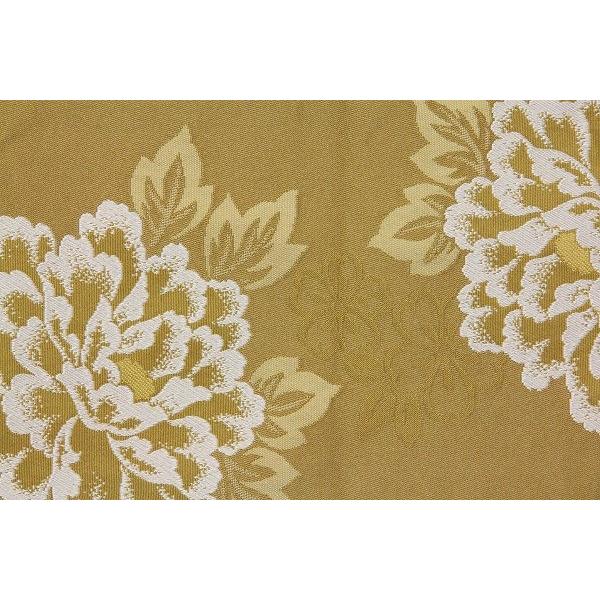 ベージュ色　黄色　牡丹（ボタン）　バラ（薔薇）