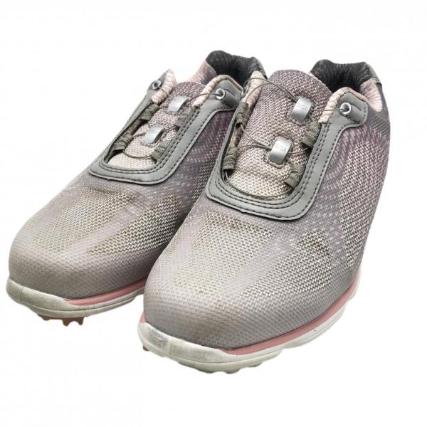 ブランド：FootJoyアイテム：ゴルフシューズ 表記サイズ：22.5実寸サイズ：　アウトソール全長：約25.5cm　アウトソール最大幅：約9cm特徴・仕様：適応時期：商品ランク：B+コメント：汚れ、内側毛羽立ち