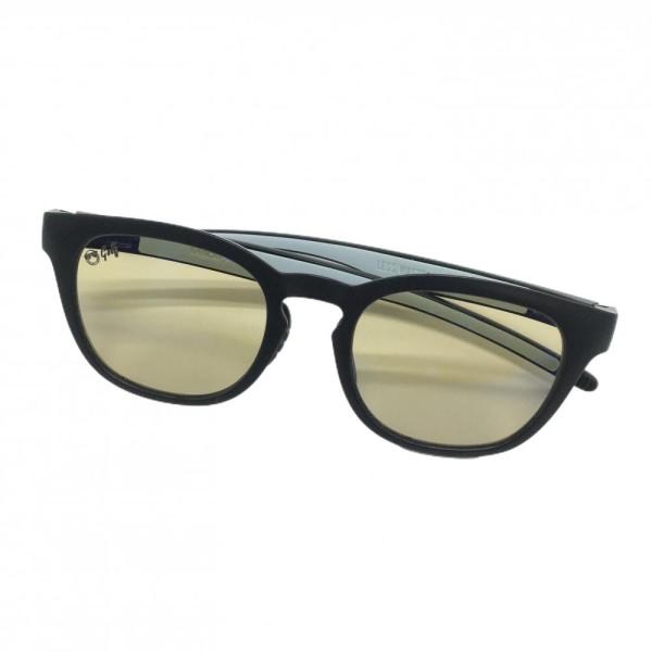 ブランド：DONT PANICアイテム：スポーツサングラス表記サイズ：実寸サイズ：　幅：約14.5cm　全長：約15.5cm　レンズ高：約4cm　レンズ幅：約5cm特徴・仕様：付属品：商品ランク：B+コメント：ノーズパッド汚れ、レンズ・フレ...