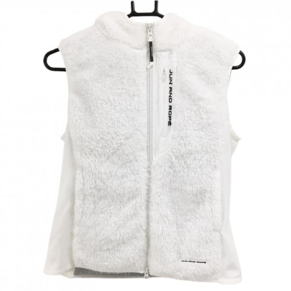 ブランド：JUN＆ROPEアイテム：中綿ベスト表記サイズ：L実寸サイズ：　身幅：約48cm　袖丈：約-cm　肩幅：約38cm　着丈：約57cm特徴・仕様：適応時期：秋 ・ 冬商品ランク：Aコメント：ポケット口薄汚れ