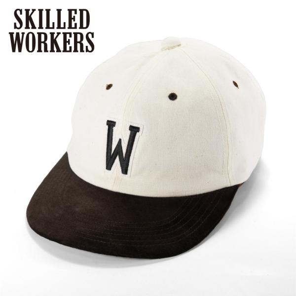 ■商品名 Wロゴ キャンバス×レザー オールドスタイル ストラップバック キャップ  ■カラー 生成り×ブラウン  ■サイズ(調節可能サイズ) フリーサイズ(57cm〜61cm) ■ブリムの長さ 7cm  ■クラウンの高さ 約10cm  ■...