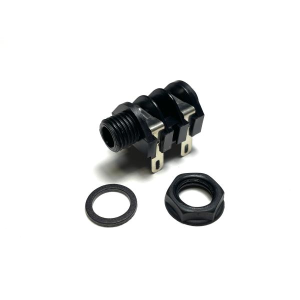 ギターアンプによく使われるハンダラグ型モノジャックTIP、SLEEVE にオープンスイッチがあります