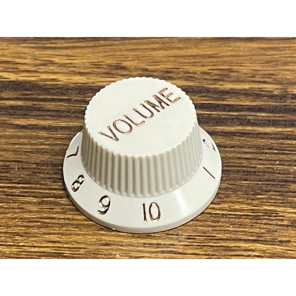 フェンダースタイル VOLUME ノブ少しくすんだ AGED WHITE カラー6mmスプリッドシャフト対応 メール便発送可能です