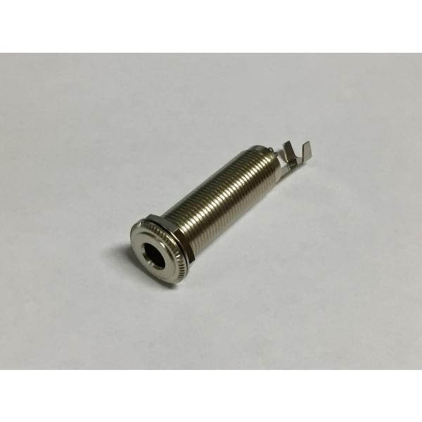PURE TONEのステレオジャックです。TIP端子を両側から、SLEEVE と RING プラグを逆方向から向かい合わせに挟み込む構造で、接触不良の少ない安定した接続を可能にします。ビルトインタイプ(Barrel Jack) ねじ切部全長...