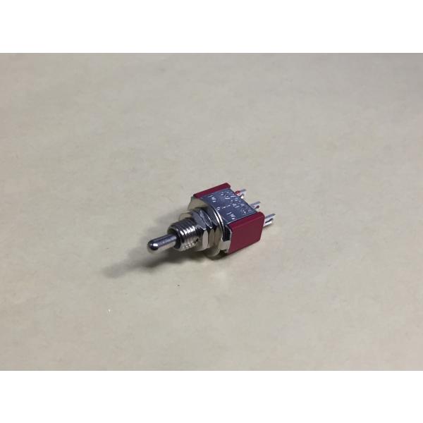 ショートレバータイプのSPDTミニトグルスイッチです。ネジ部 : 1/4-40 UNSON-OFF-ONメール便発送可能です。