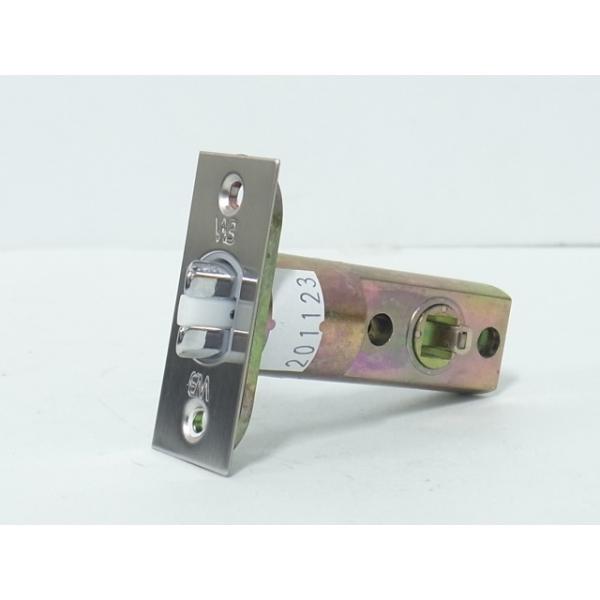 ショウワレバーLLC用ラッチのみバックセット50ミリ用です。フロント刻印「SHOWA」(廃番品)と同一仕様・同一サイズ。左右兼用タイプになります。