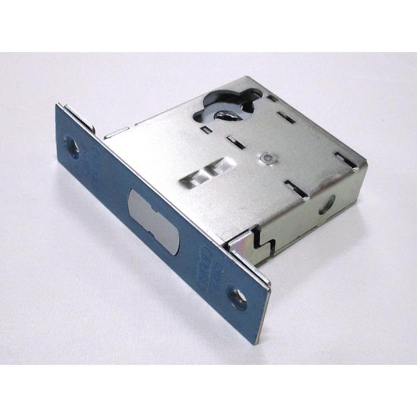 ゴール社GG錠の本体ケースのみバックセット(扉の端から鍵の中心までの平行直線距離)51ミリ用です。フロントのステンレスのプレートのサイズ タテ100ミリ×ヨコ25ミリ、奥行き71ミリです。