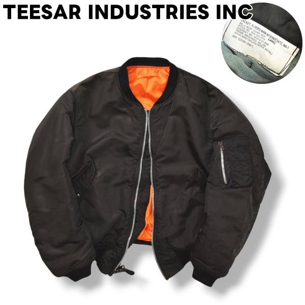 【サイズ】・L・着丈61cm肩幅51cm身幅67cm袖丈62cm【状態】・【B】目立ったしみや汚れなく良好です。まだまだたくさん着て頂けます。【カラー】・ブラック 黒■状態ランク■【S】未使用品 デッドストック【A】使用感の少ない状態良好の...