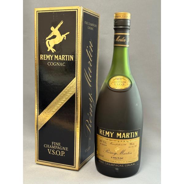 ★古酒 未開栓 レミーマルタン V.S.O.P. 700ml 40% 特級表示 箱付 REMY MARTIN V.S.O.P. FINE CHAMPAGNE COGNAC★○未開栓、古酒、一般消費者から買取させていただいた2次流通品です。○...