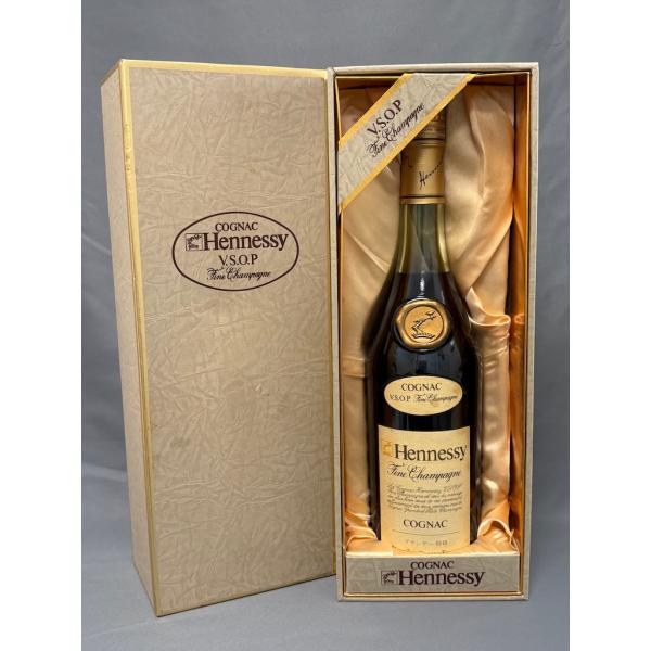★古酒 未開栓 ヘネシー VSOP スリムボトル 700ml 40% コニャック 特級表示 箱付 Hennessy Fine Champagne COGNAC★○未開栓、古酒、一般消費者から買取させていただいた2次流通品です。○ラベルにキズ...