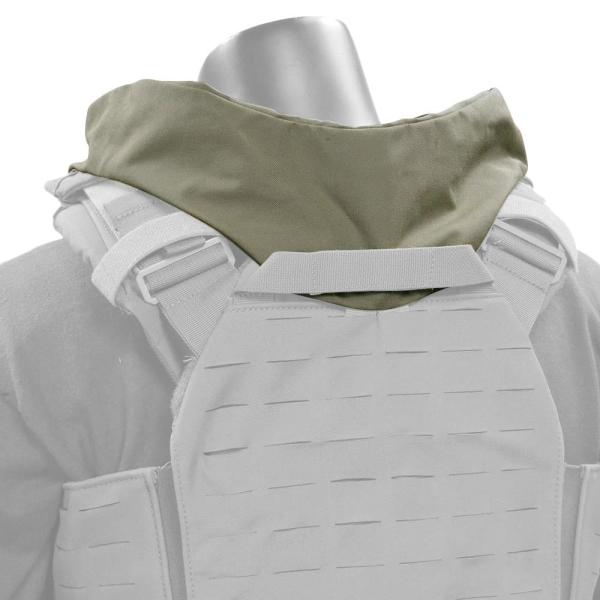 ●プレキャリにベルクロで固定、襟部分に装甲を付加する拡張パーツ●First Spea社M.A.S.S.(モジュラーアーマー サプリメント システム）の襟パーツで、ソフトアーマーなどを収納する為のカバー。同社プレートキャリア、  シージアール...