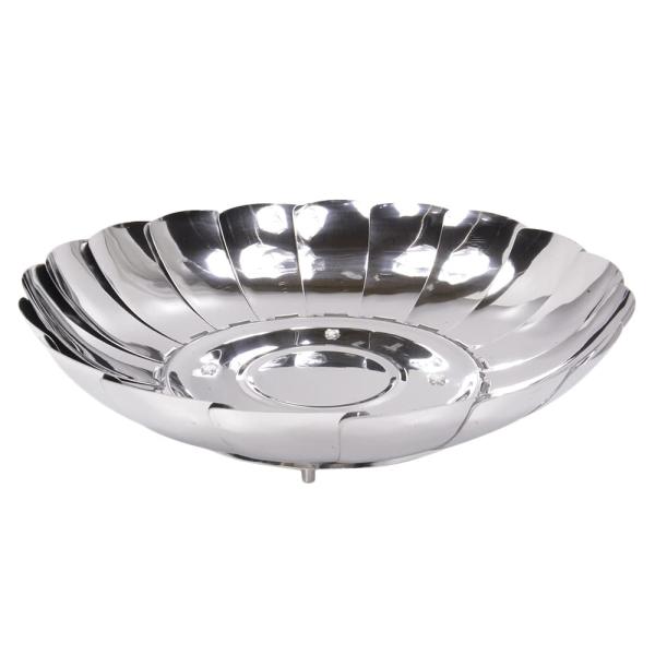 ●耐久性・防錆性に優れた折りたたみ式ファイアーピット●折りたたみ式のボウルの中に木炭や木材を入れて焚き火や、調理用の火元として使うことができます。火を起こした後の灰や燃えカスを処理するのにも便利。コンパクトなサイズ感は持ち運びに便利で収納に...