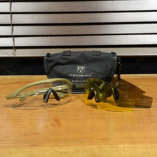 ●アメリカ軍より払い下げられた軍仕様の防弾サングラス●軍や法執行官でも採用されているアイウェアメーカー「REVISION(リビジョン)」の防弾グラスです。【軍放出品のご購入を検討されているお客様へ。ご購入前に必ず下記の説明文、注意文を最後ま...