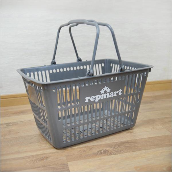 ●オリジナルデザインの買い物カゴ、小物の整理、運搬などに便利●repmartのロゴマークが両側面に入った、オリジナルデザインのバスケット。プラスティック製のショッピングバスケットで、お部屋やガレージ、車内の小物整理にも使えたいへん便利。●バ...