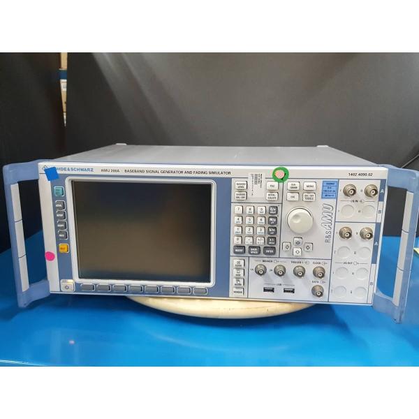 R&amp;S AMU200A ベースバンド信号発生器Opt. B13 B14 B17 K62 K71 ● 商品状態「中古」 正常動作品やや傷や汚れあり。 ● 付属品 電源コード