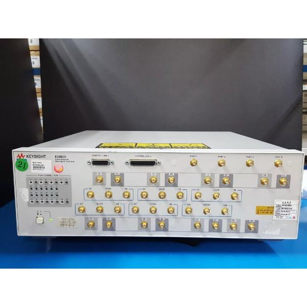 Keysight E5092A マルチポートテストセット 周波数：50 MHz〜20 GHzOpt. 020：フルクロスバー/10ポート、最大/22ポート● 商品状態「中古」 正常品● 付属品写真参照