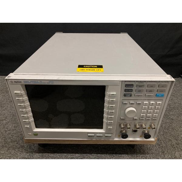 ● 製品名 ワイヤレスコミュニケーションテストセット●メーカー Agilent ● 型番 E5515C