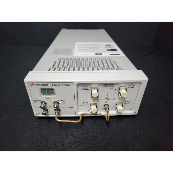 Keysight N1077A 光/電気クロックリカバリー Opt. 232 CR1 JSA SMS● 商品状態「中古」 正常品● 付属品N1027A-77A（Phase Matching Cable Kit）付き写真参照 （写真に掲載され...