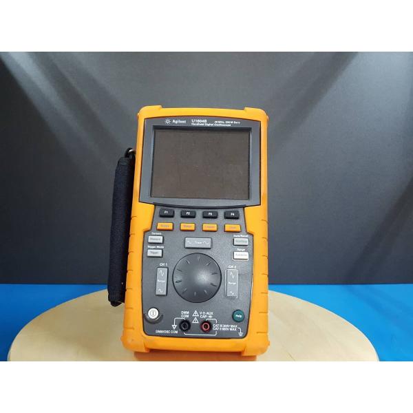 ● 製品名    Agilent U1604B ハンドヘルドオシロスコープ 40MHz 200MS/s 2ch●商品状態「中古」 正常動作品やや傷や汚れがあり。●付属品写真参照