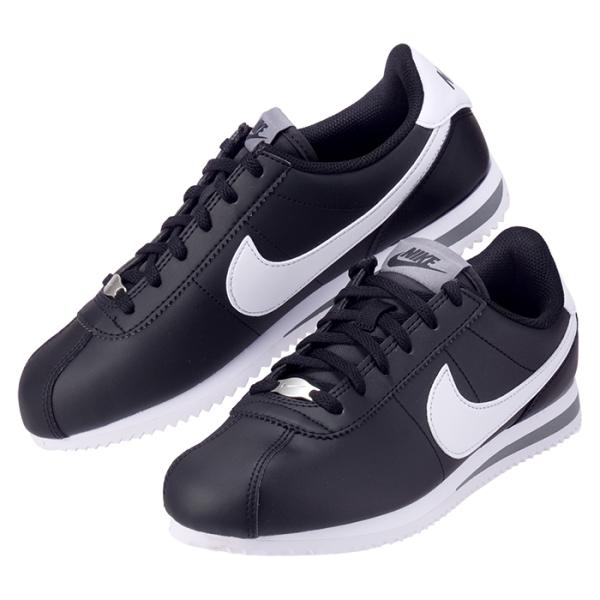NIKEのシンボルとなる"スウッシュ"がデザインされた最初のシューズ「CORTEZ」。