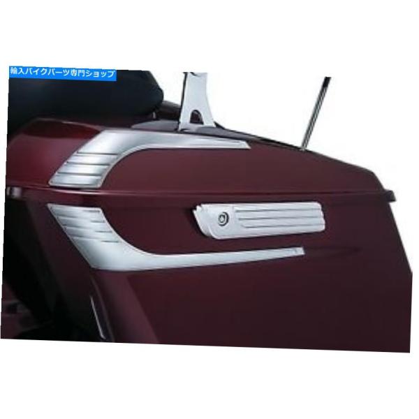 サイドバック クライャキン6986トライラインサドルバッグヒンジカバー、クロームハーレー：'14-'20 Kuryakyn 6986 Tri-Line Saddlebag Hinge Covers, Chrome Harley: '14-'20