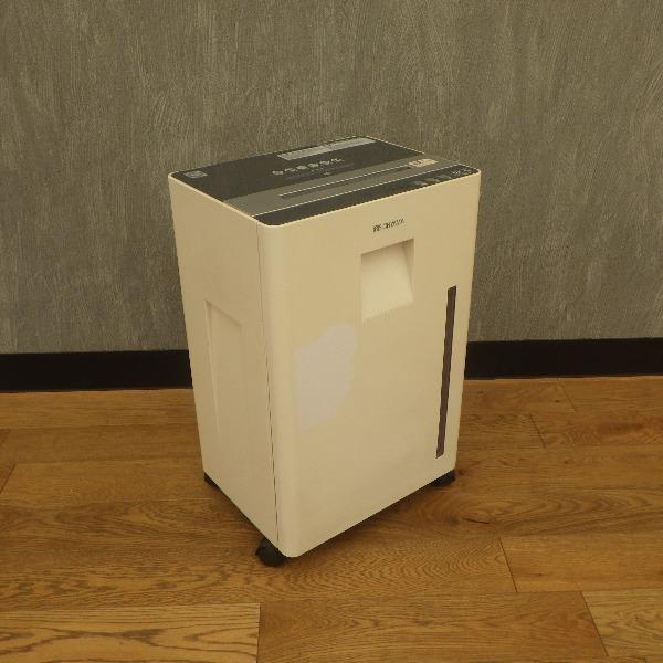 【メーカー】アイリスオーヤマ / IRISOHYAMA【型番】SH12H【カラー】ライトグレー※色名はメーカー公式色名称と異なる場合がございます。【当店管理番号】10001863【サイズ詳細】幅:約380mm / 奥行:約290mm / 高...