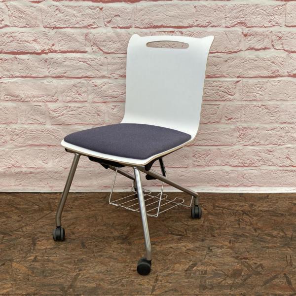 【メーカー】オカムラ / OKAMURA【シリーズ】サリトロ バックフックシェル ホワイト【型番】931ZID-FKY4【参考価格】73,700円（税込）【カラー】ダークブルー※色名はメーカー公式色名称と異なる場合がございます。【組み立て状...