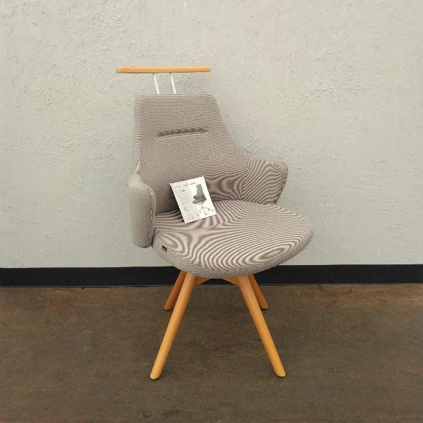 【メーカー】オカムラ / OKAMURA【シリーズ】Lives Work Chair ライブス ワークチェア【型番】CD64YW-FKY7【参考価格】204,050円（税込）【製造年】2023年製【カラー】ライトグレーツイル 単色 布 防汚...