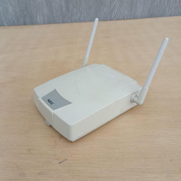 【メーカー】NEC / 【型番】IP1D-CS-D【カラー】ホワイト※色名はメーカー公式色名称と異なる場合がございます。【当店管理番号】80001605【状態について】こちらの商品は〈 C＋ 〉ランクとなります。[傷・凹み]目立つ箇所あり[...