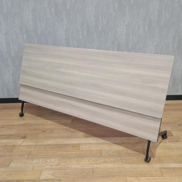 【メーカー】オカムラ / 【シリーズ】マルカサイドフォールドテーブル【型番】81F5ZH-MDA5【製造年】2021年製【カラー】ベージュ※色名はメーカー公式色名称と異なる場合がございます。【当店管理番号】80001641【サイズ詳細】幅:...