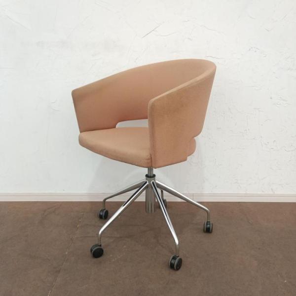 【メーカー】オカムラ【シリーズ】8146【型番】8146RF-FL96【製造年】2013年製【カラー】ベージュ※色名はメーカー公式色名称と異なる場合がございます。【当店管理番号】80001782【サイズ詳細】幅:約640mm / 奥行:約6...