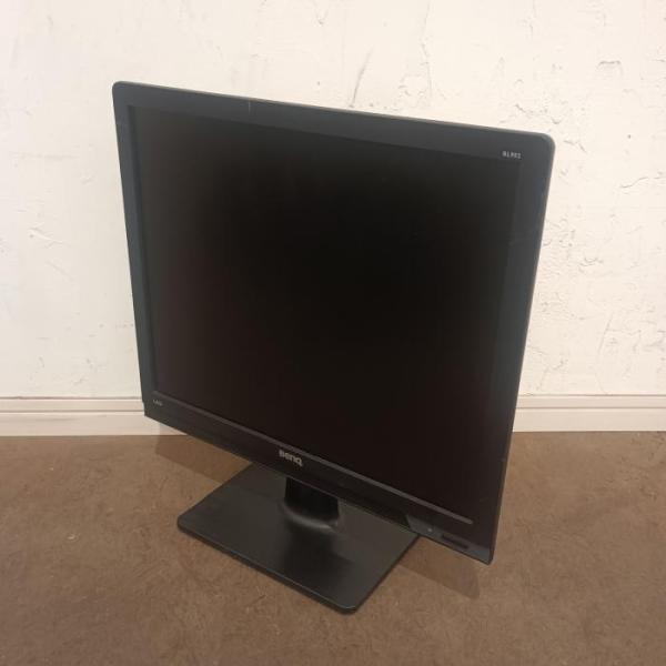 【メーカー】BenQ【型番】BL902M【製造年】2013年製【カラー】ブラック※色名はメーカー公式色名称と異なる場合がございます。【当店管理番号】80002269【サイズ詳細】幅:約420mm / 奥行:約190mm / 高さ:約430m...