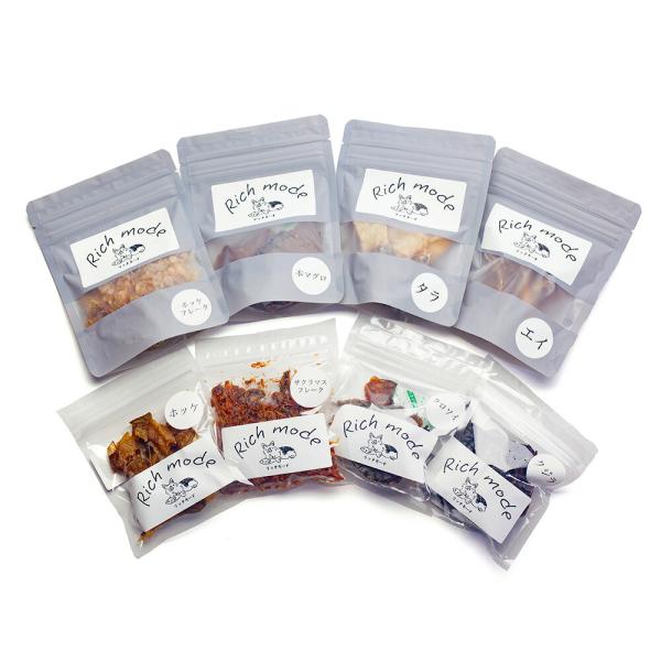 人も食べられるほど新鮮！北海道近海で水揚げされた天然魚を100％使用。無添加・無着色・保存料不使用で仕上げた、安心・安全な犬用おやつです。DHA・EPA・カルシウムなど、自然の栄養をそのままギュッと凝縮。お魚の香りと旨みで、食いつき抜群！毎...