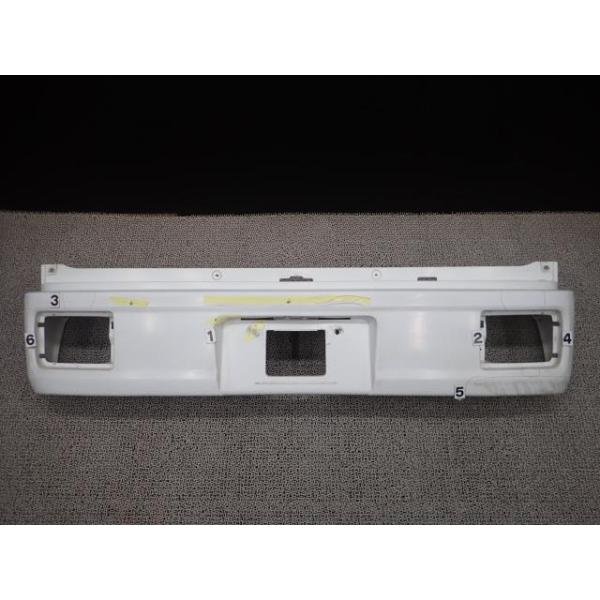 **** 商品説明を必ずご確認ください ****部品管理番号：202411539715100メーカー純正品番：MQ508819部品名：RバンパーASSY部品メーカー品番：ウラNo.71811-64P0部品区分：リサイクル品部品マイナー：~車...