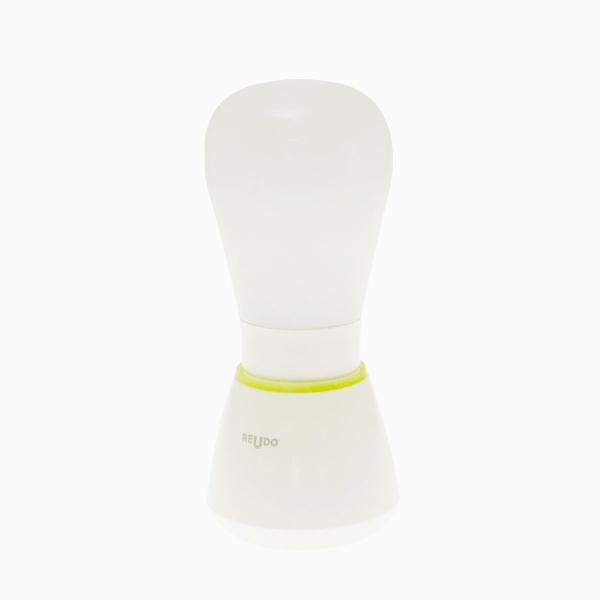 ※乾電池は付属いたしませんので別途ご用意ください※■単三型乾電池を3本使用する電球型LEDテーブルランプ。Panasonic製エネループとAmazonベーシックブランドの充電式乾電池にも対応しています。■台座と電球は分離でき、台座に差し込ん...