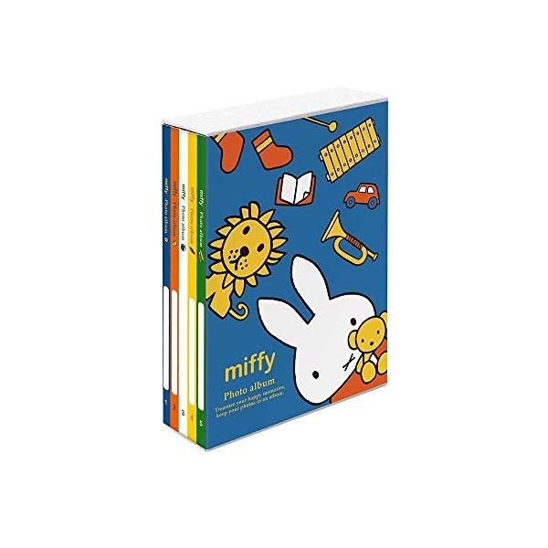 軽量で薄型のポケットアルバムが5冊入った、定番のBOX入りポケットアルバム。L判写真が210枚収納できます。